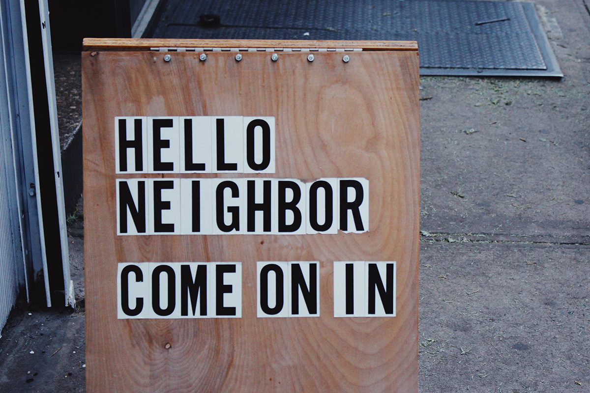 How to get to know your new neighbors after moving in - Sunbeam Movers